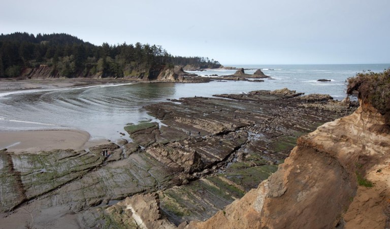 Oregon’s geologic history. A new cross-section and timeline –and some ...