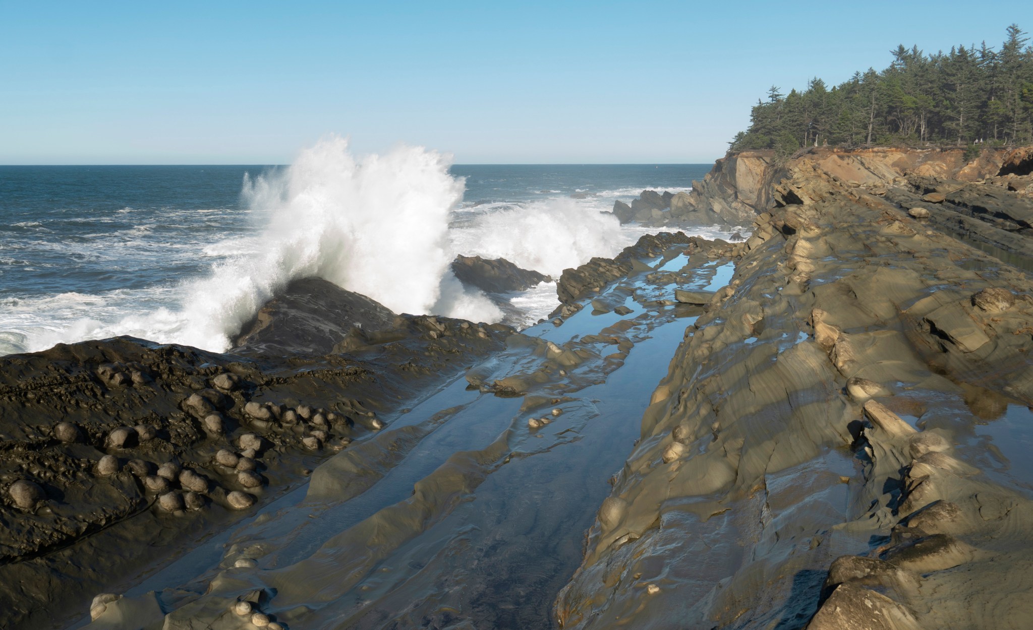Oregon’s geologic history. A new cross-section and timeline –and some ...